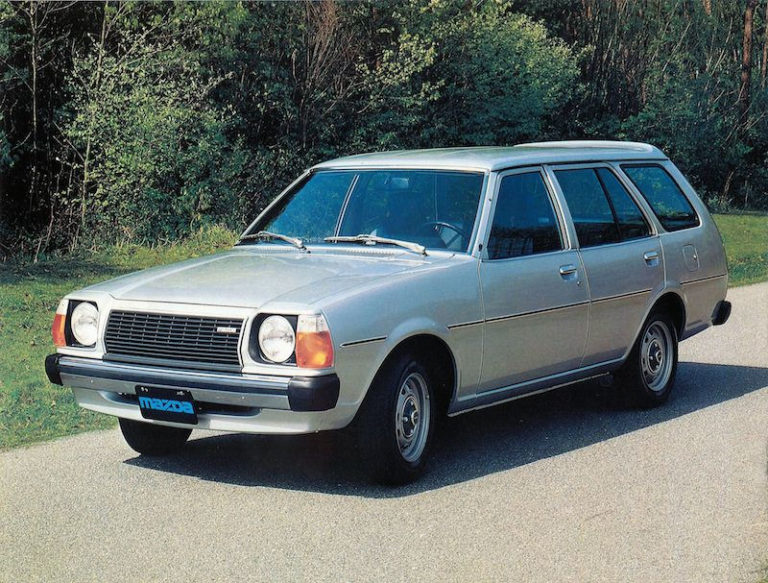 Mazda 323 – Auto Motor Klassiek – magazine about vintage cars