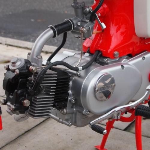 De Honda C110 en C114 - Auto Motor Klassiek