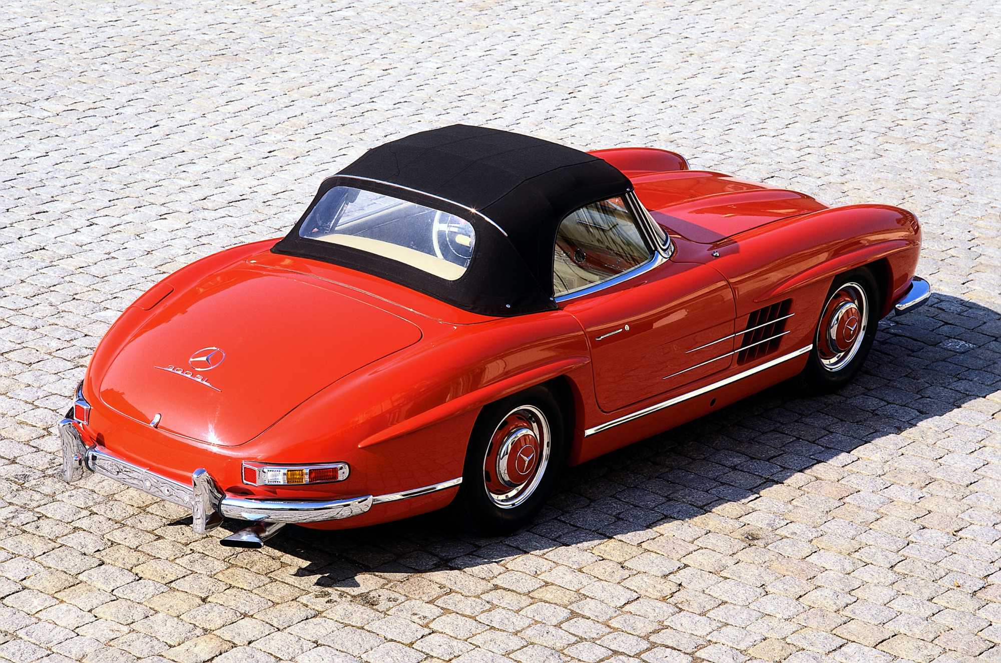 Mercedes Benz 300 SL hoofdact op derde editie CLASSICSNL – Auto Motor ...