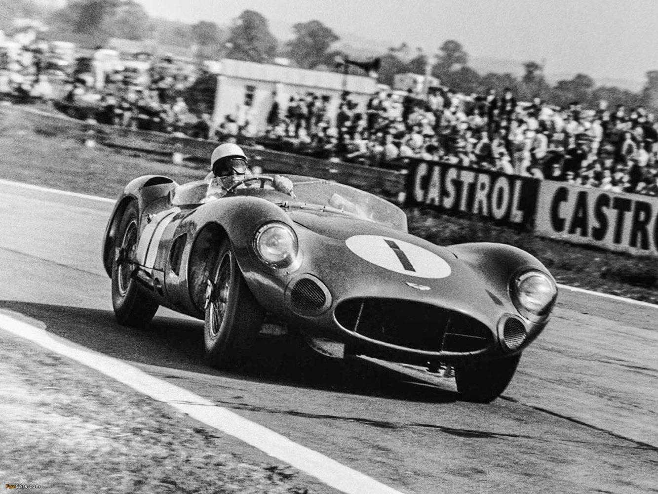 MEV Replicar – Auto Motor Klassiek – magazine about vintage cars