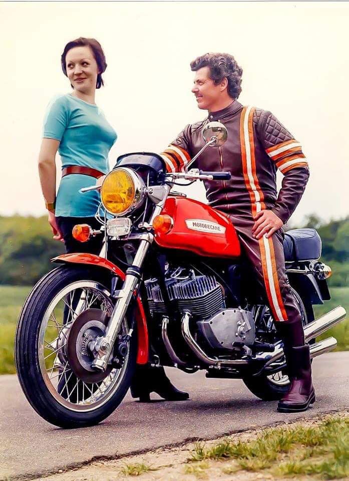 Motobécane 350 Triple of Motoconfort – Een soort Kawasaki?