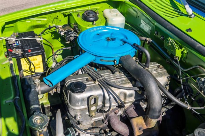 Mazda 323 – Auto Motor Klassiek – magazine about vintage cars