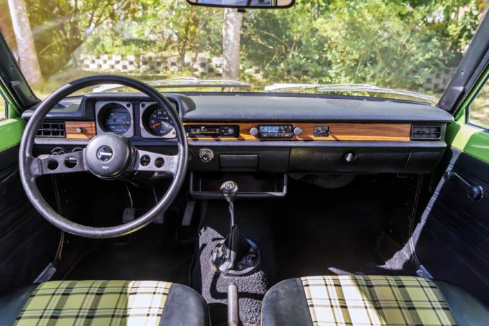 Mazda 323 – Auto Motor Klassiek – tijdschrift over oldtimers