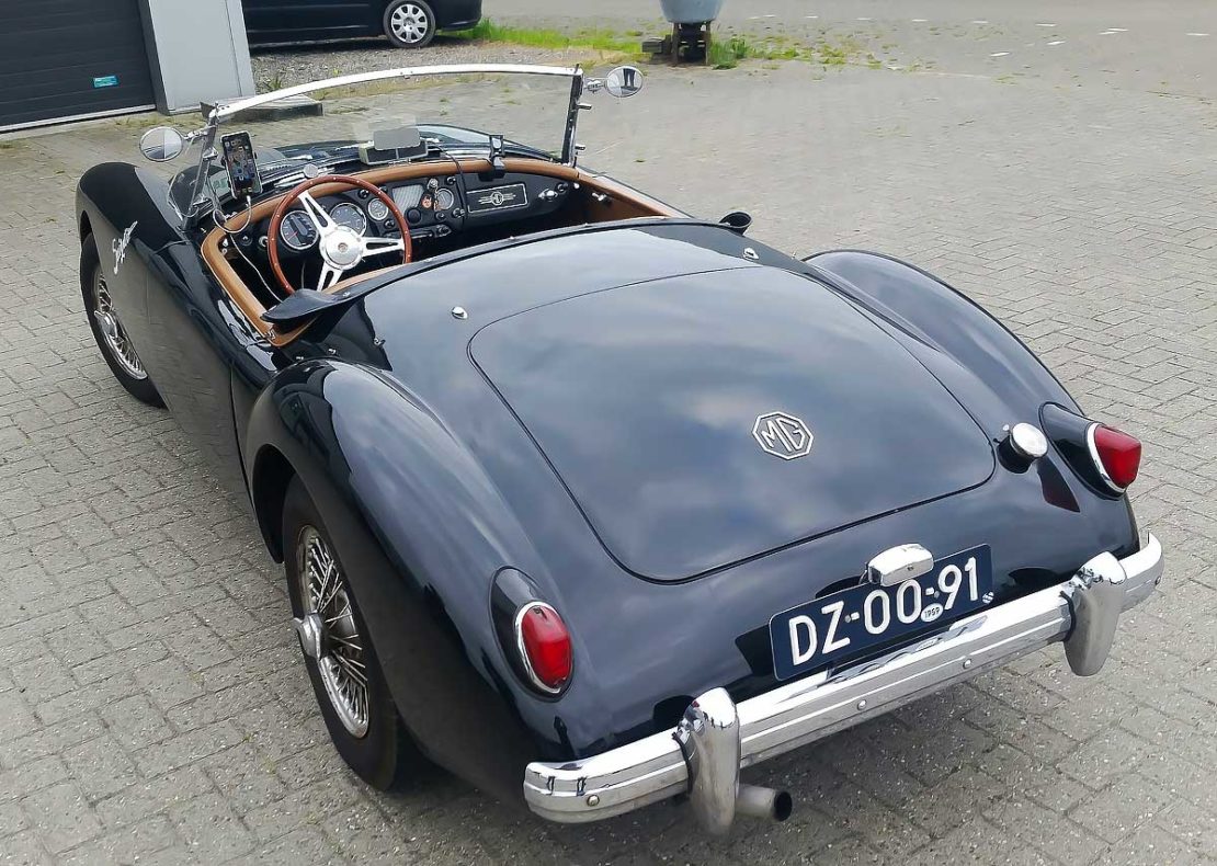 MG MGA 1800 Roadster uit 1959 – Auto Motor Klassiek – tijdschrift over ...