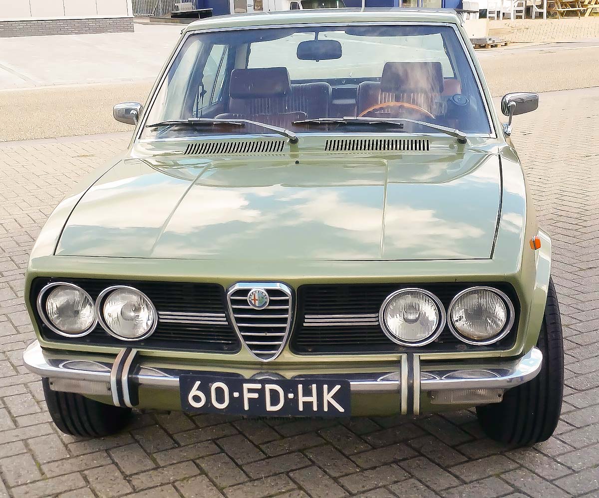 Alfa Romeo Alfetta from 1975 – Auto Motor Klassiek – magazine about ...