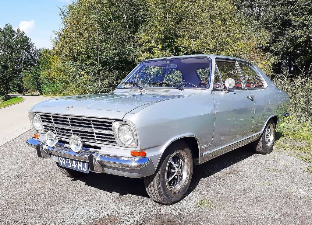 Opel B Kadett Fastback mula 1969 ni Henny. Hindi mapaglabanan ang ...