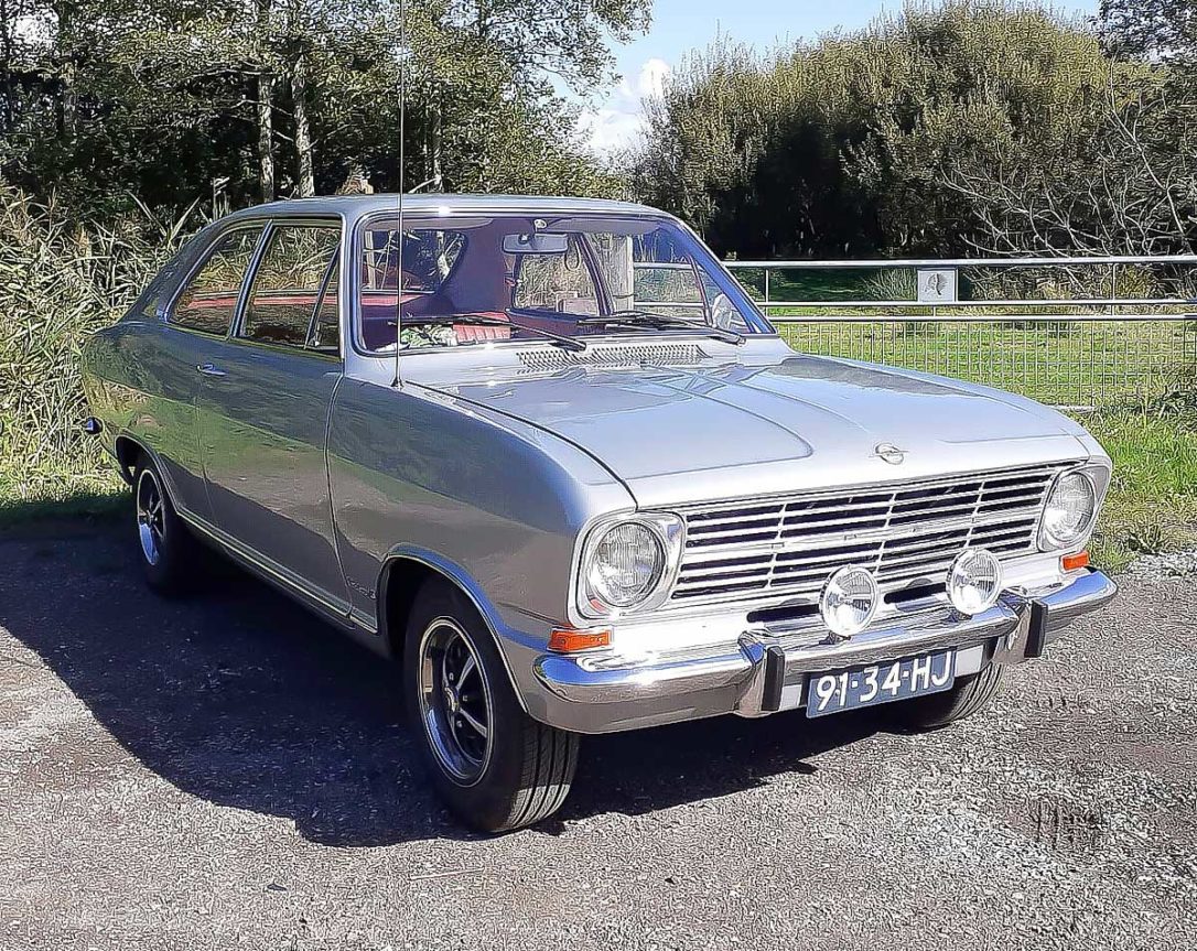 Opel B Kadett Fastback uit 1969 van Henny. Onweerstaanbaar elegant ...