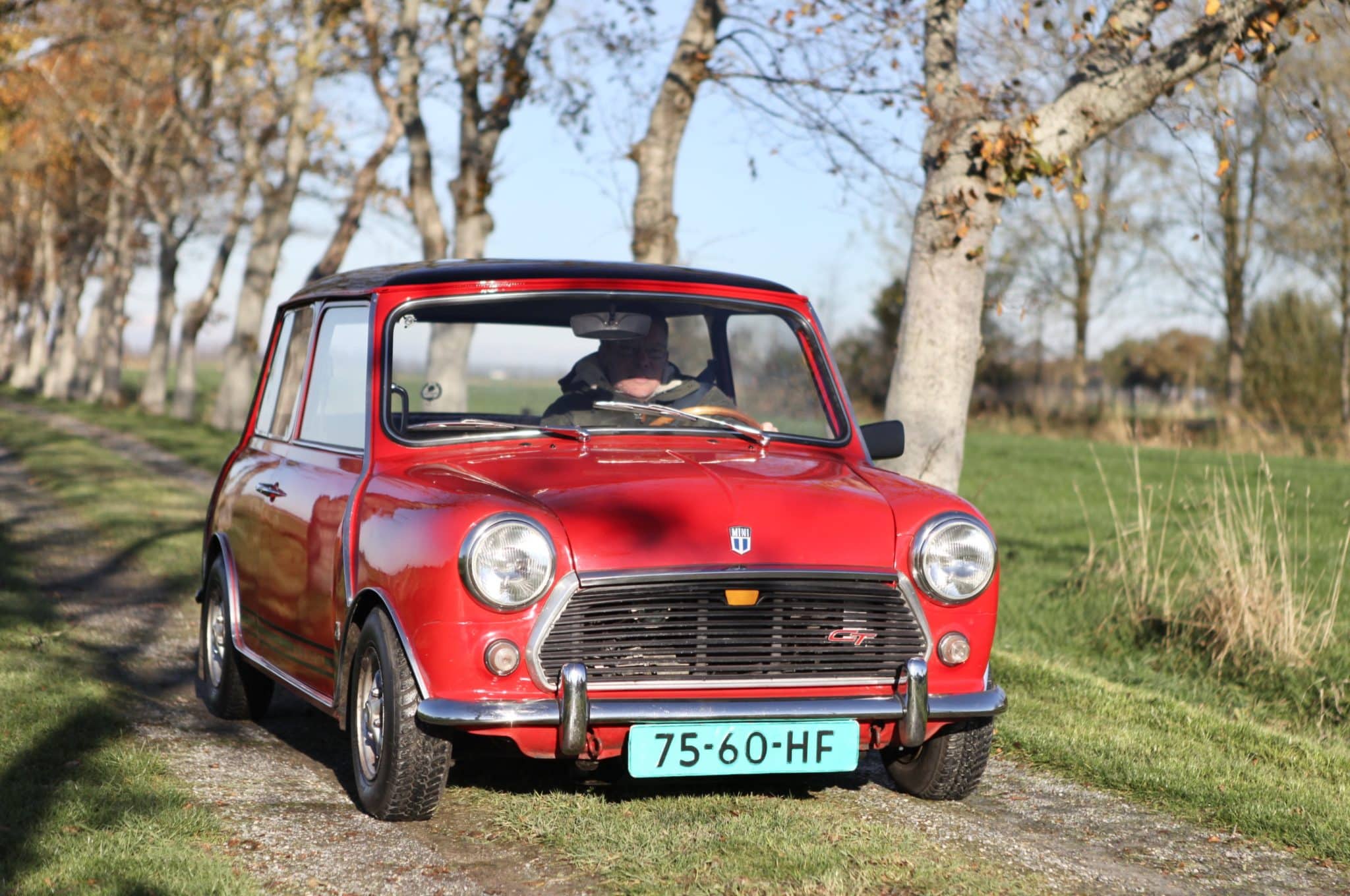 Mini 1275 GT. Gepeperd klassiek rijplezier – Auto Motor Klassiek ...