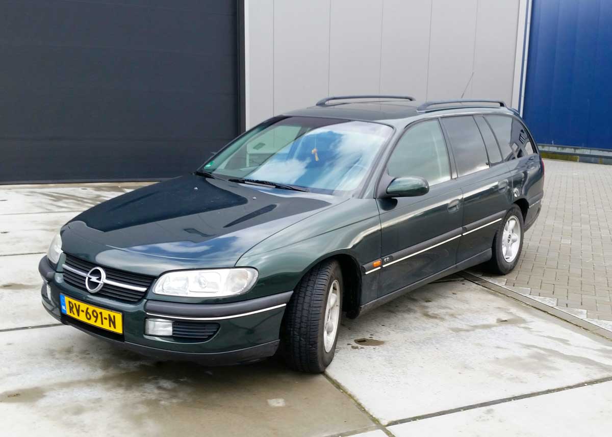 Opel Omega B Wagon 2,5 V6 Caravan uit 1997. Sportieve gedaante voor ...