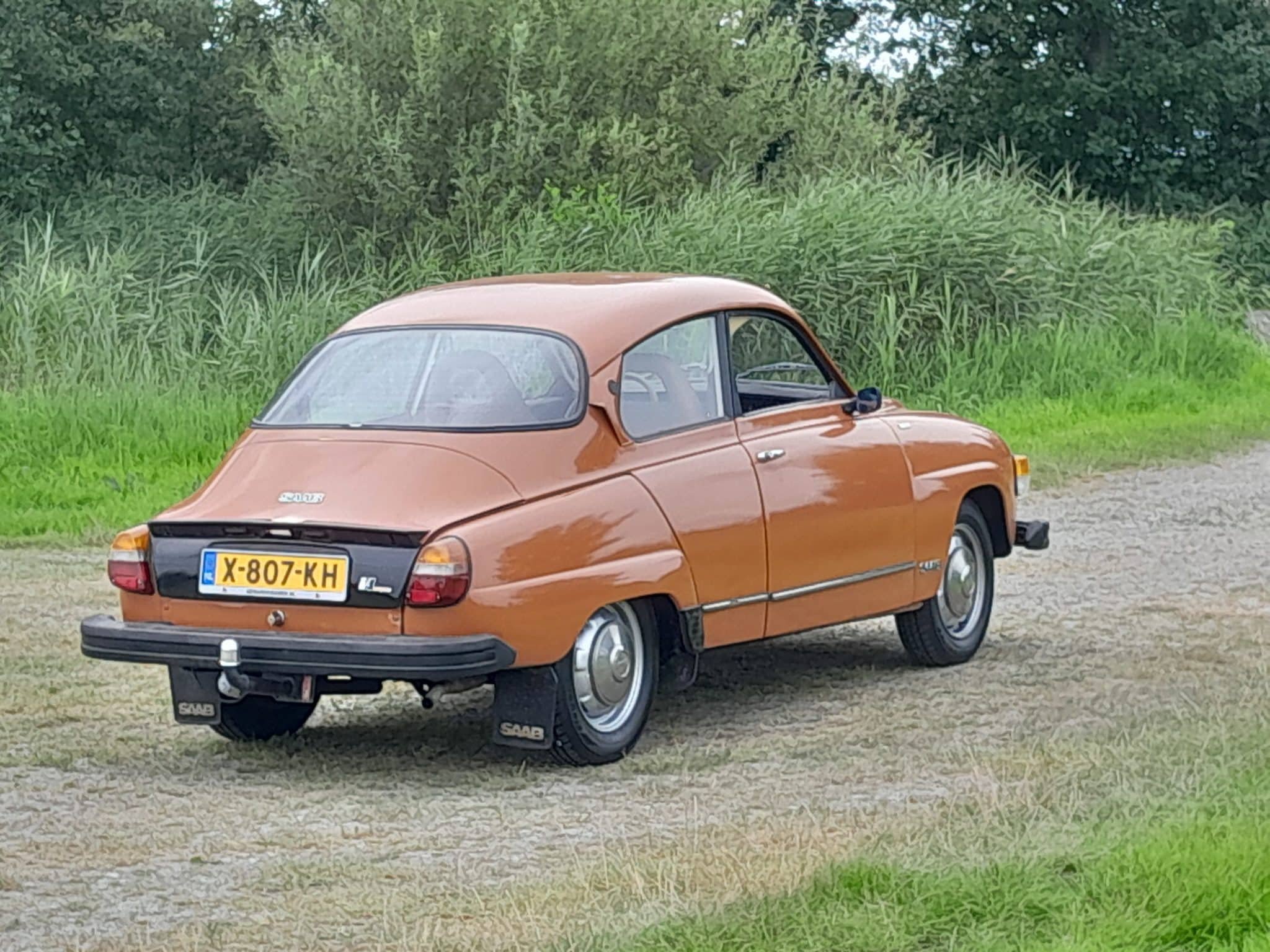 De Saab 96 GL V4 Super. Hij komt. Hij komt. – Auto Motor Klassiek ...