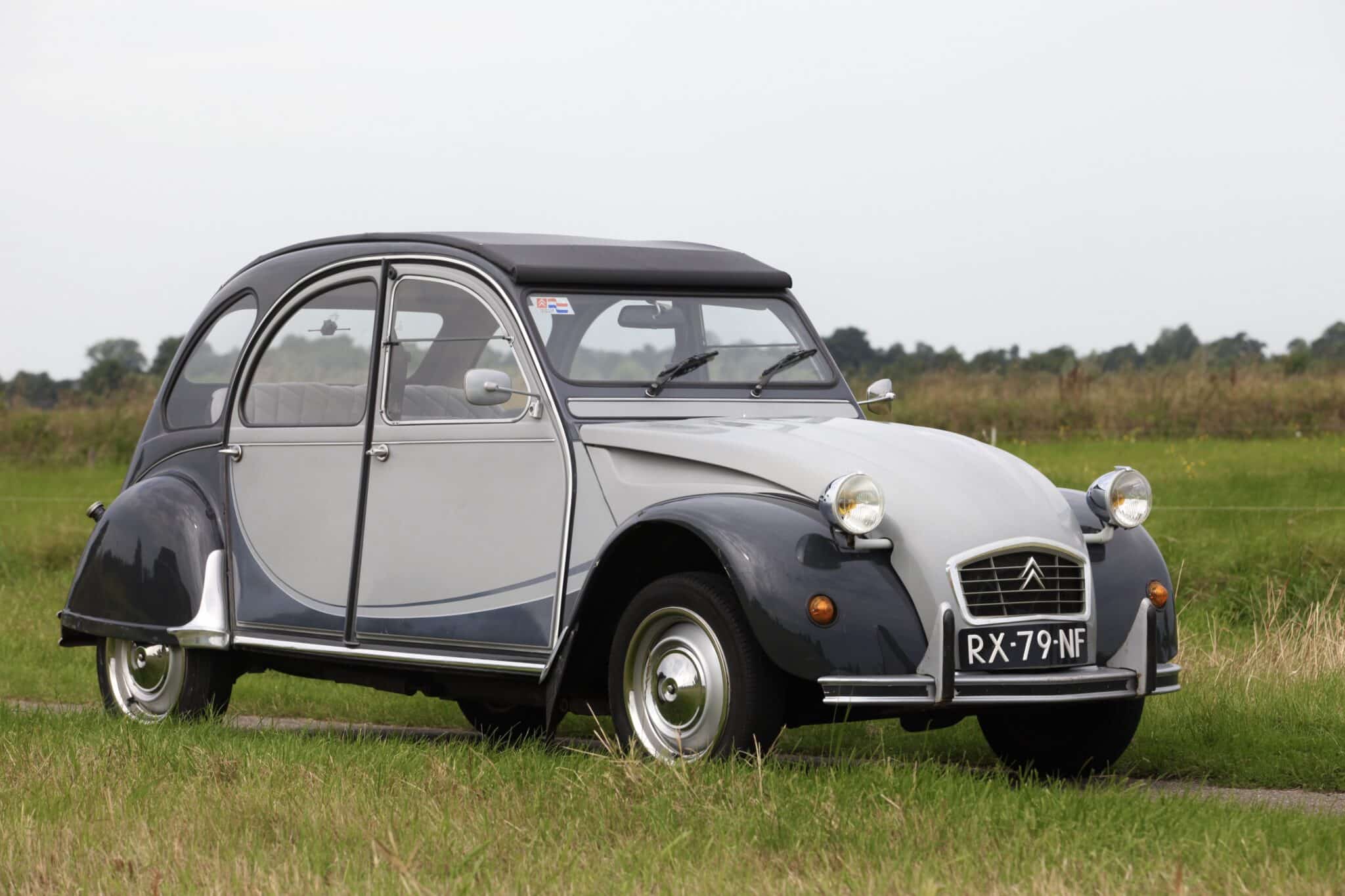 Citroën 2CV6 Charleston. Vanaf nieuw in eigendom. Een verhaal in AMK 12 ...